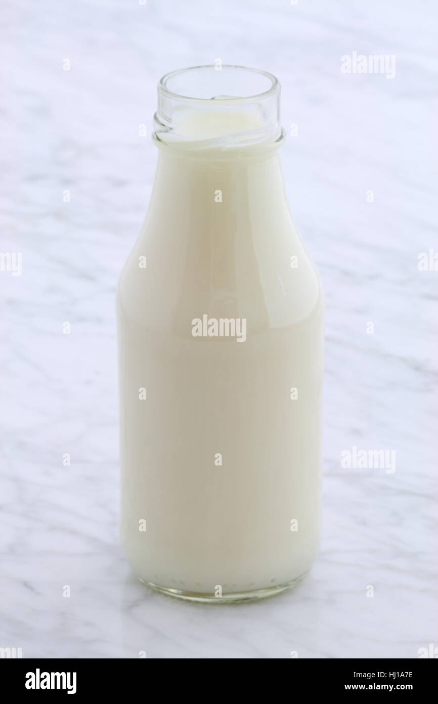 One pint milk carton hi-res stock photography and images - Alamy