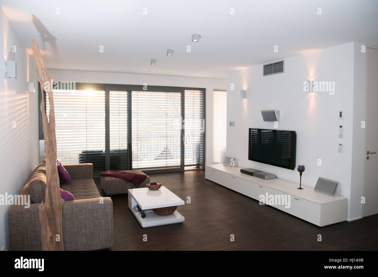 at home, inside, indoor photo, model, design, project, concept, plan ...