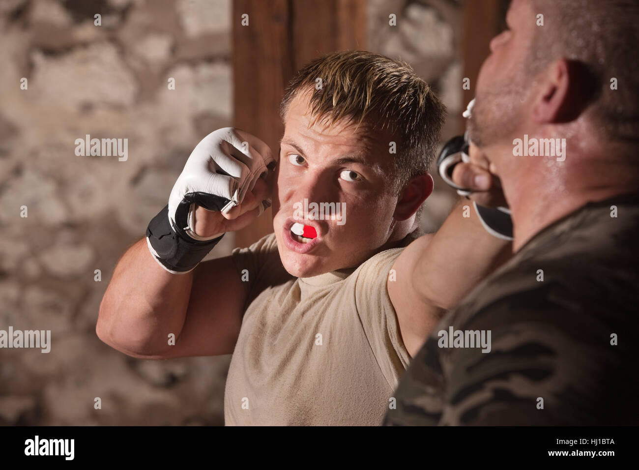 Jaw sparring hi-res stock photography and images - Alamy