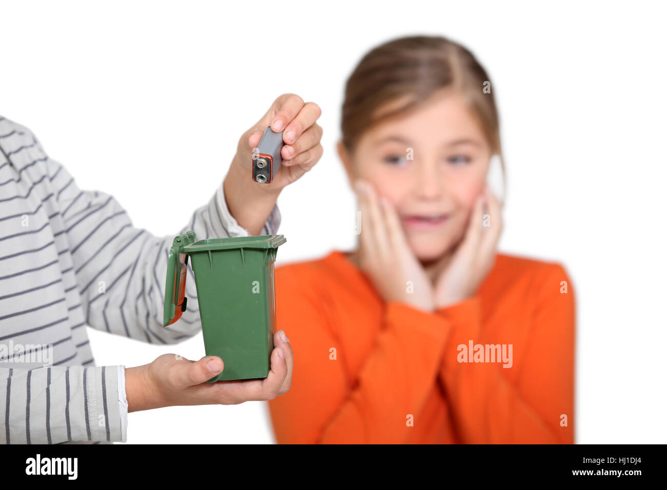 disposal, wrong, battery, correct, batteries, environment, enviroment ...