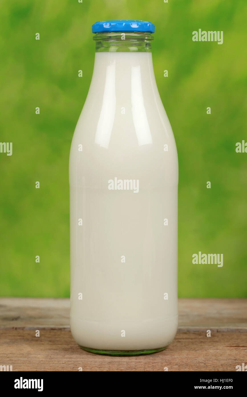 fresh milk in a bottle Stock Photo - Alamy