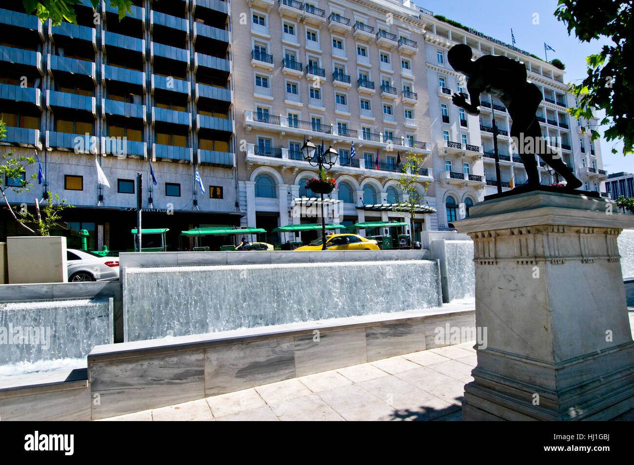Athens center square hotel hi-res stock photography and images - Alamy