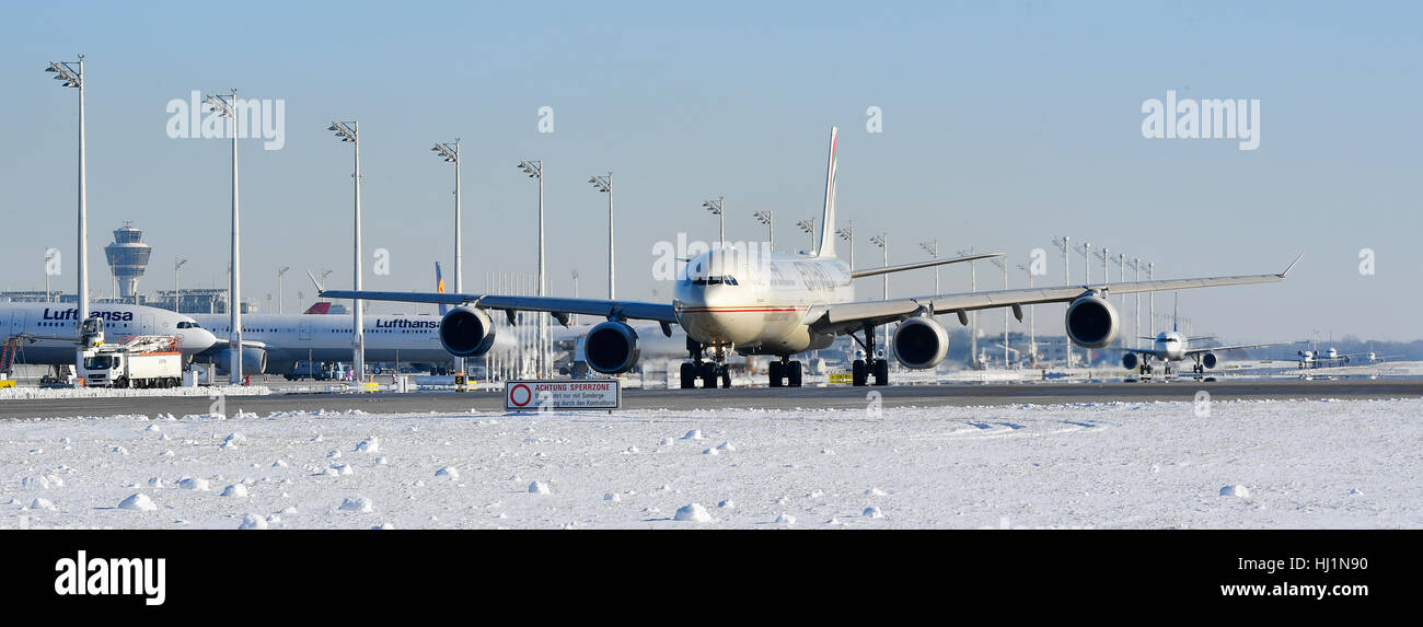 Etihad, A 340, aircraft, a/c, airplane, plane, wing, taxiway, runway ...