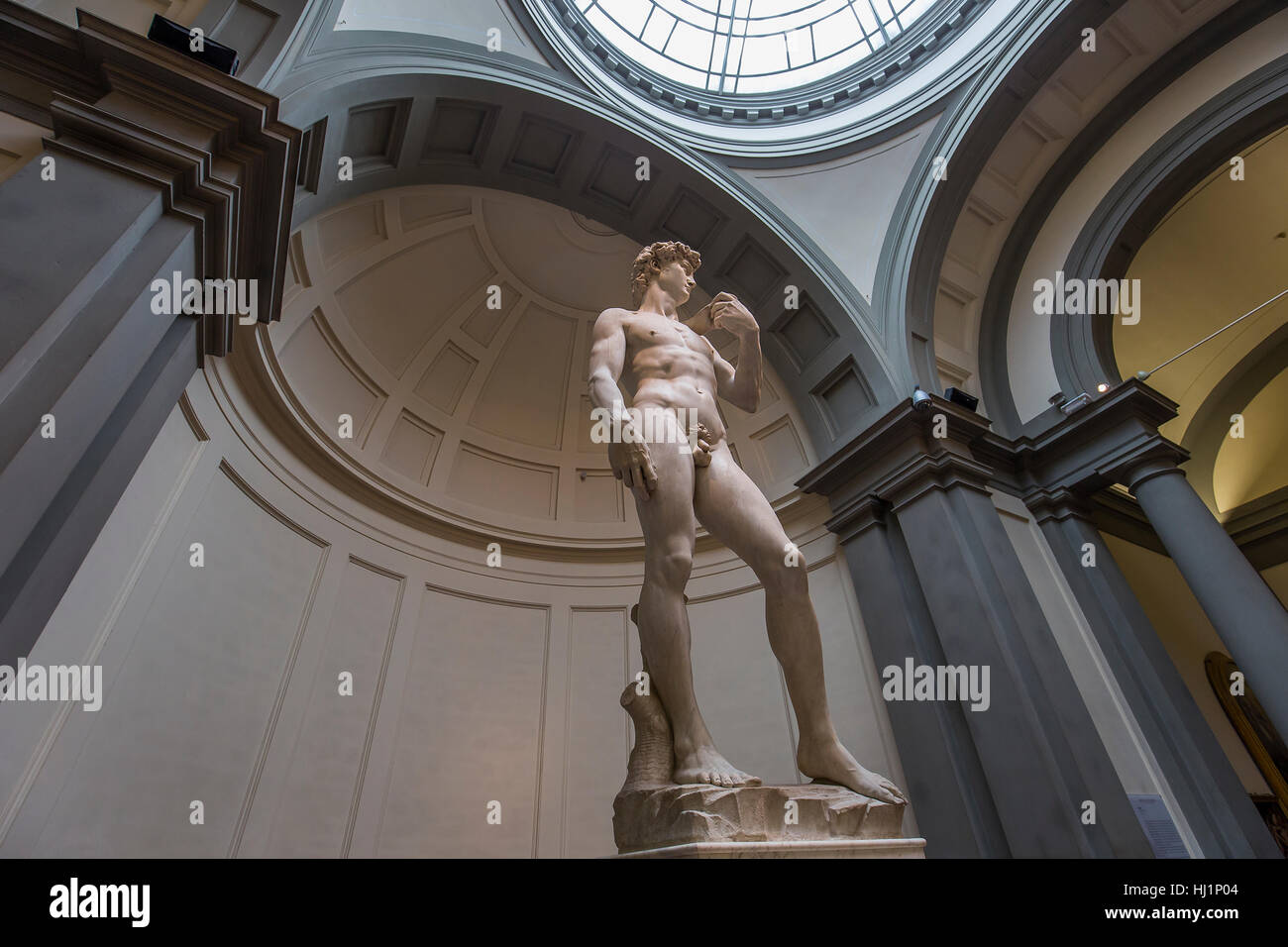 FLORENCE, ITALY, OCTOBER 24, 2015 : Michelangelo David statue in ...