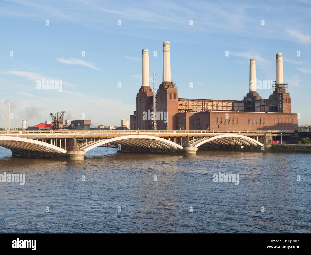 station, city, town, energy, power, electricity, electric power, london ...