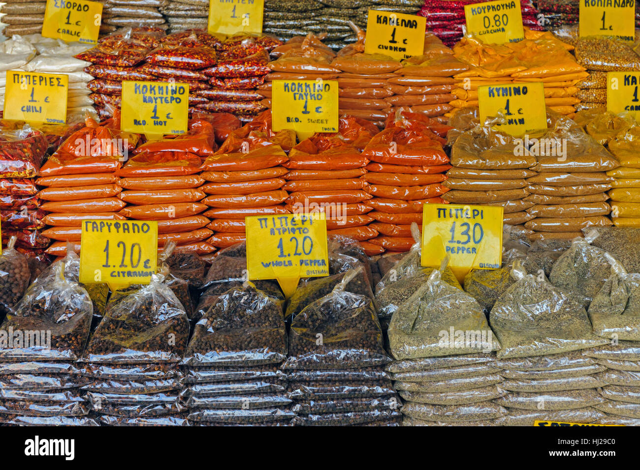 spice stall at a market Stock Photo - Alamy