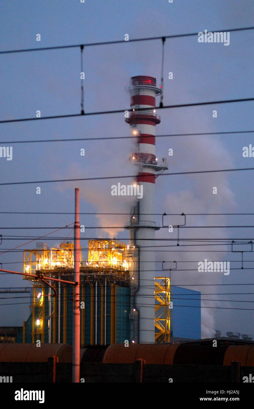 Mantua industrial area (Lombardy, Italy), thermal power plant ENIpower ...