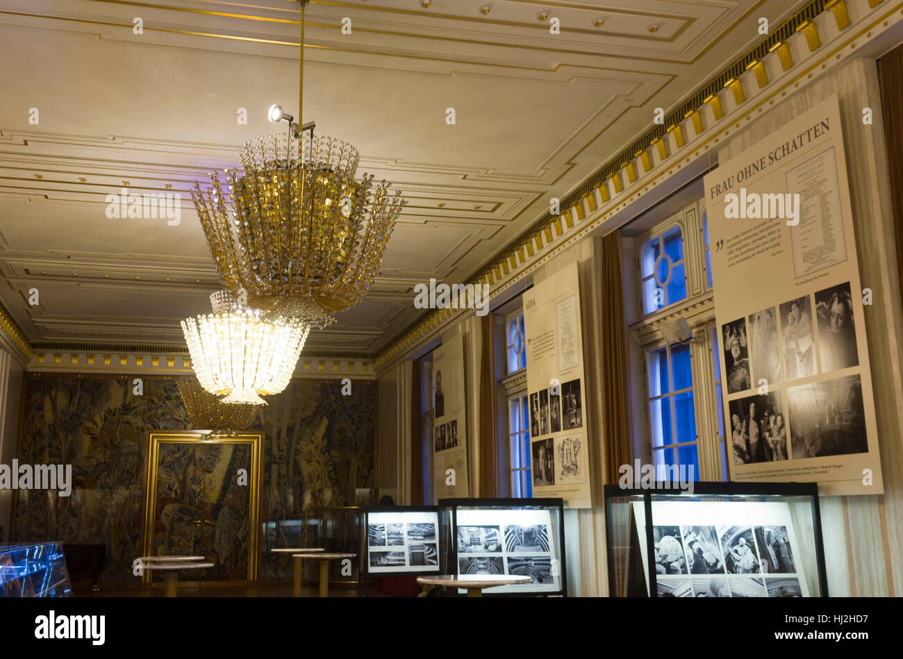 2016 royal opera house interior hi-res stock photography and images - Alamy