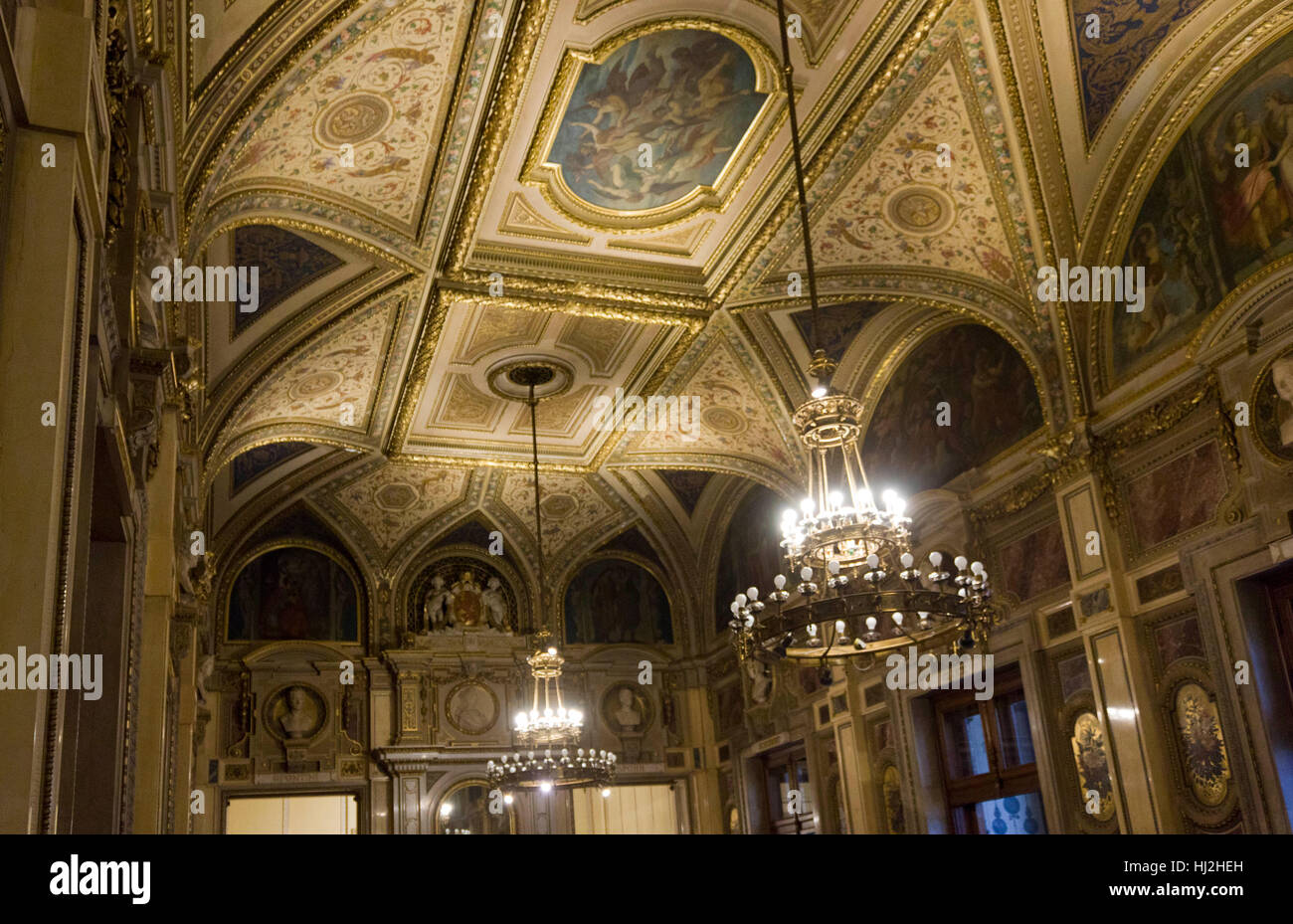 VIENNA, AUSTRIA - JANUARY 2 2016: Detail of Vienna Opera house ...