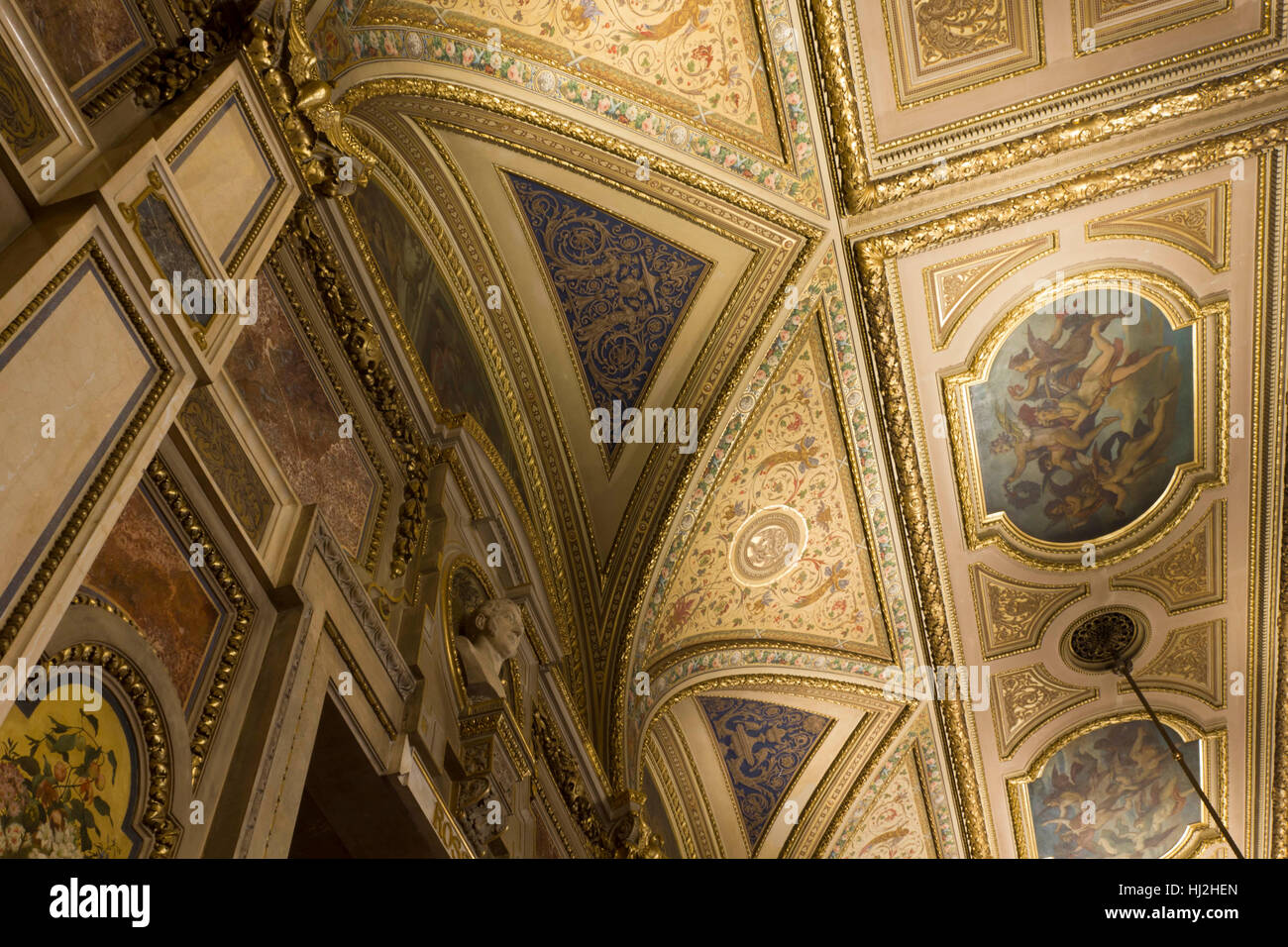 VIENNA, AUSTRIA - JANUARY 2 2016: Detail of Vienna Opera house ...