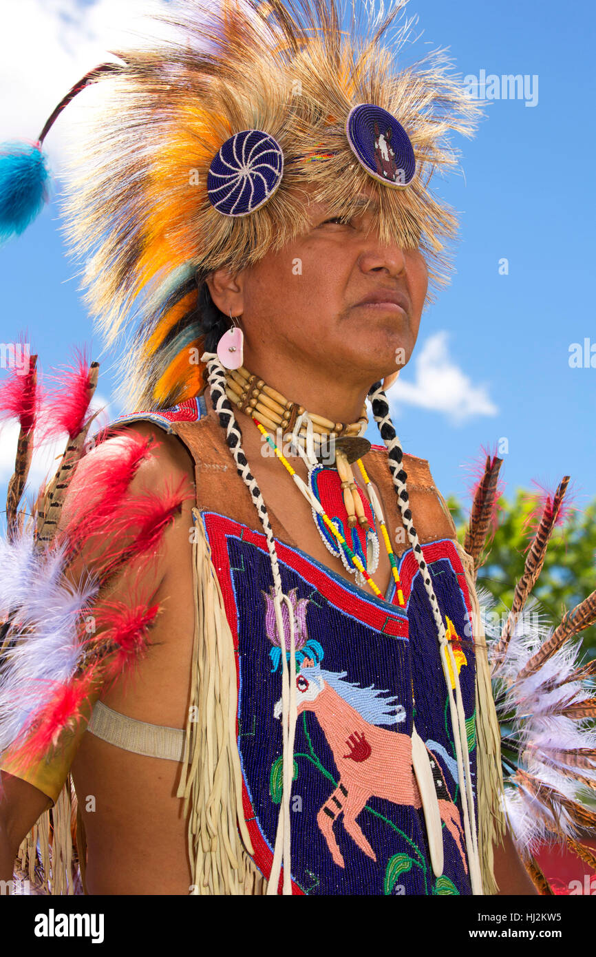 Confederated tribes of warm springs hi-res stock photography and images ...