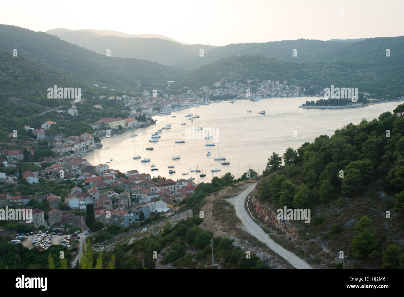 Traditional boat vis hi-res stock photography and images - Alamy