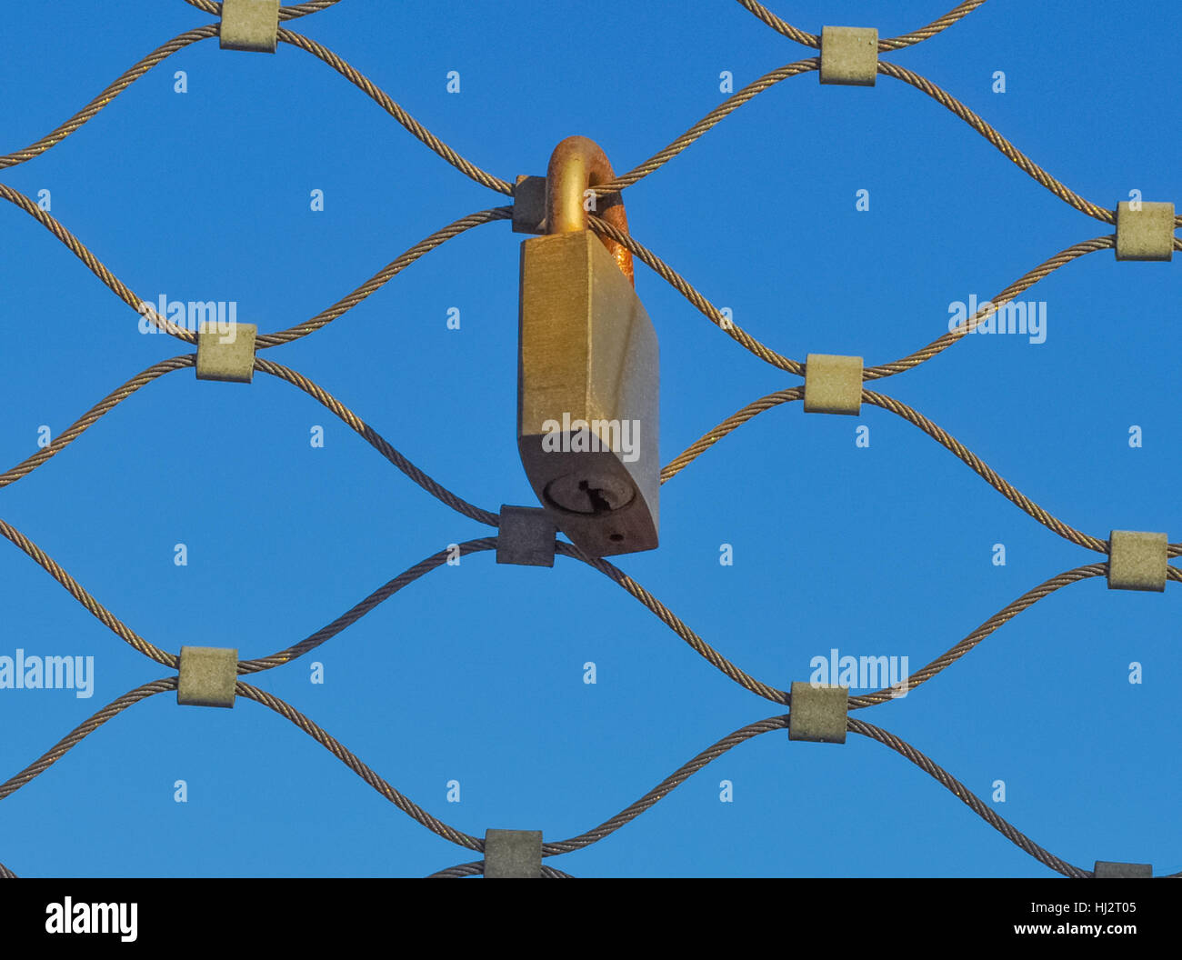 object, objects, net, steel, metal, grating, grate, grid, grille, fence ...