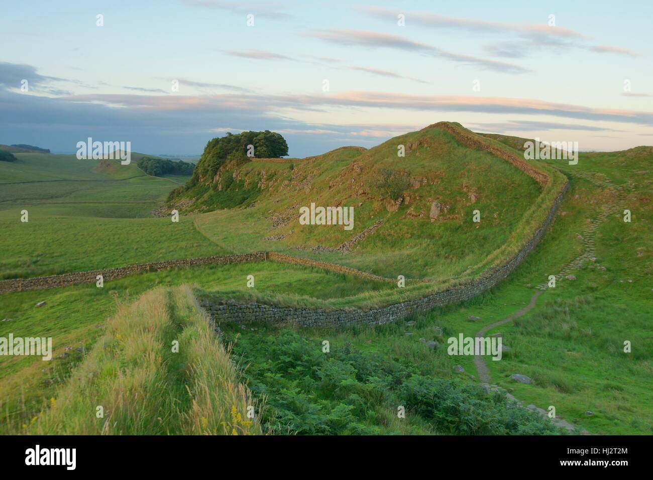 Roman rampart hi-res stock photography and images - Alamy