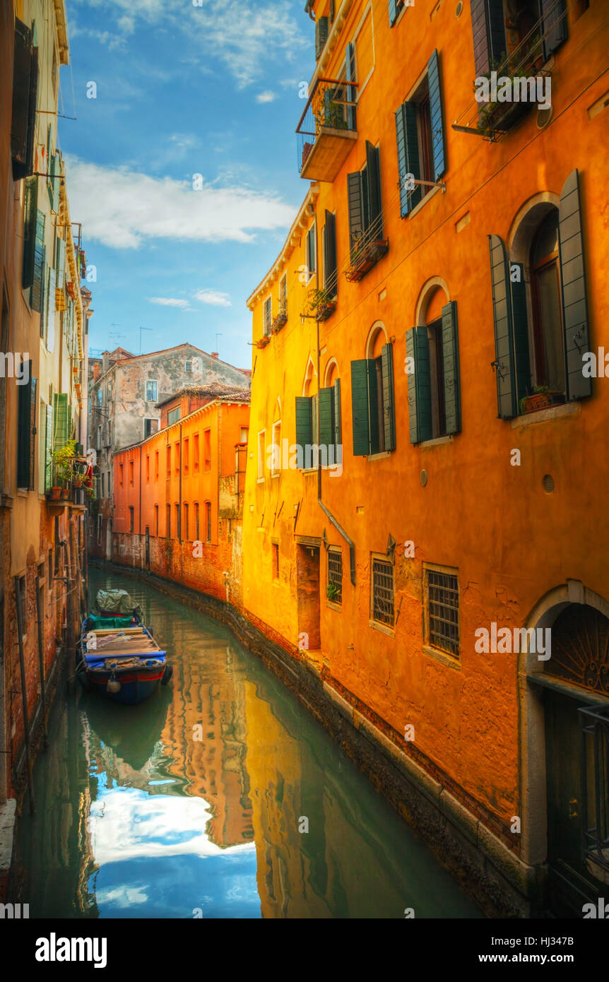 house, building, city, town, window, porthole, dormer window, pane ...