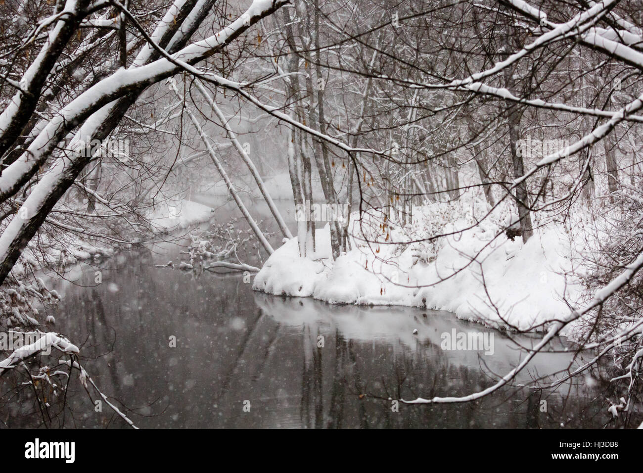 March snowing hi-res stock photography and images - Alamy