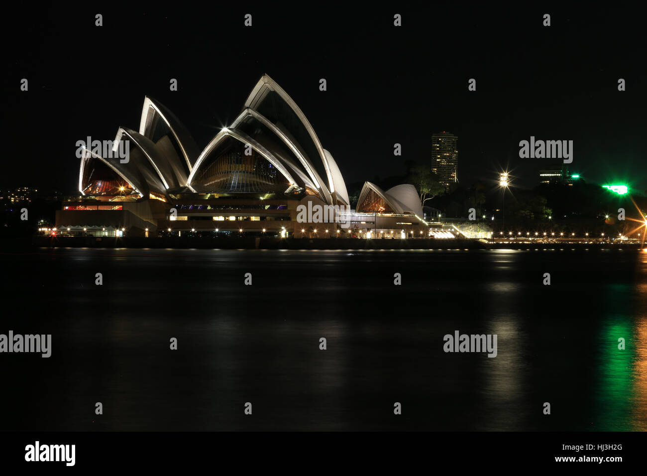 Sydney opera house at night hi-res stock photography and images - Alamy