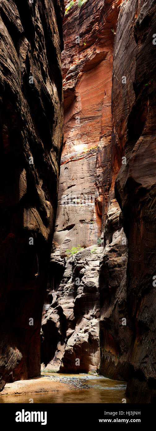 Narrow canyon hi-res stock photography and images - Alamy