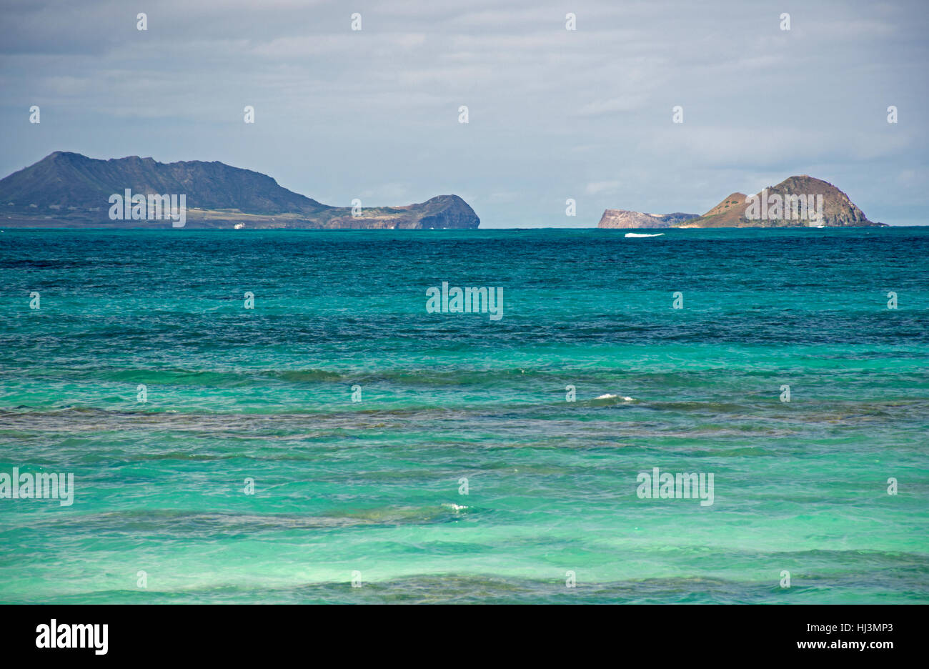 Mokulua islands hi-res stock photography and images - Alamy