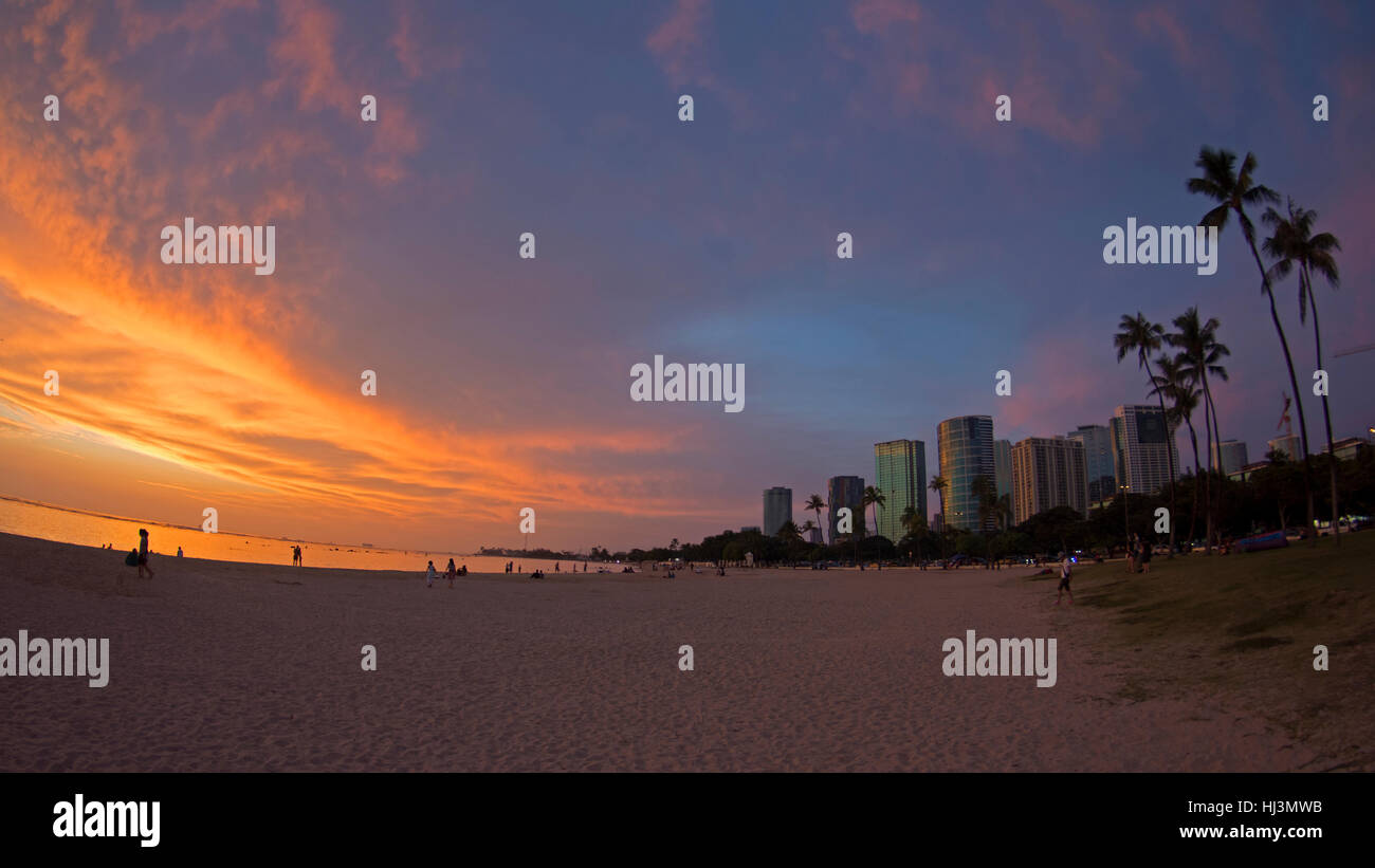 Hawaii sunset orange hi-res stock photography and images - Alamy