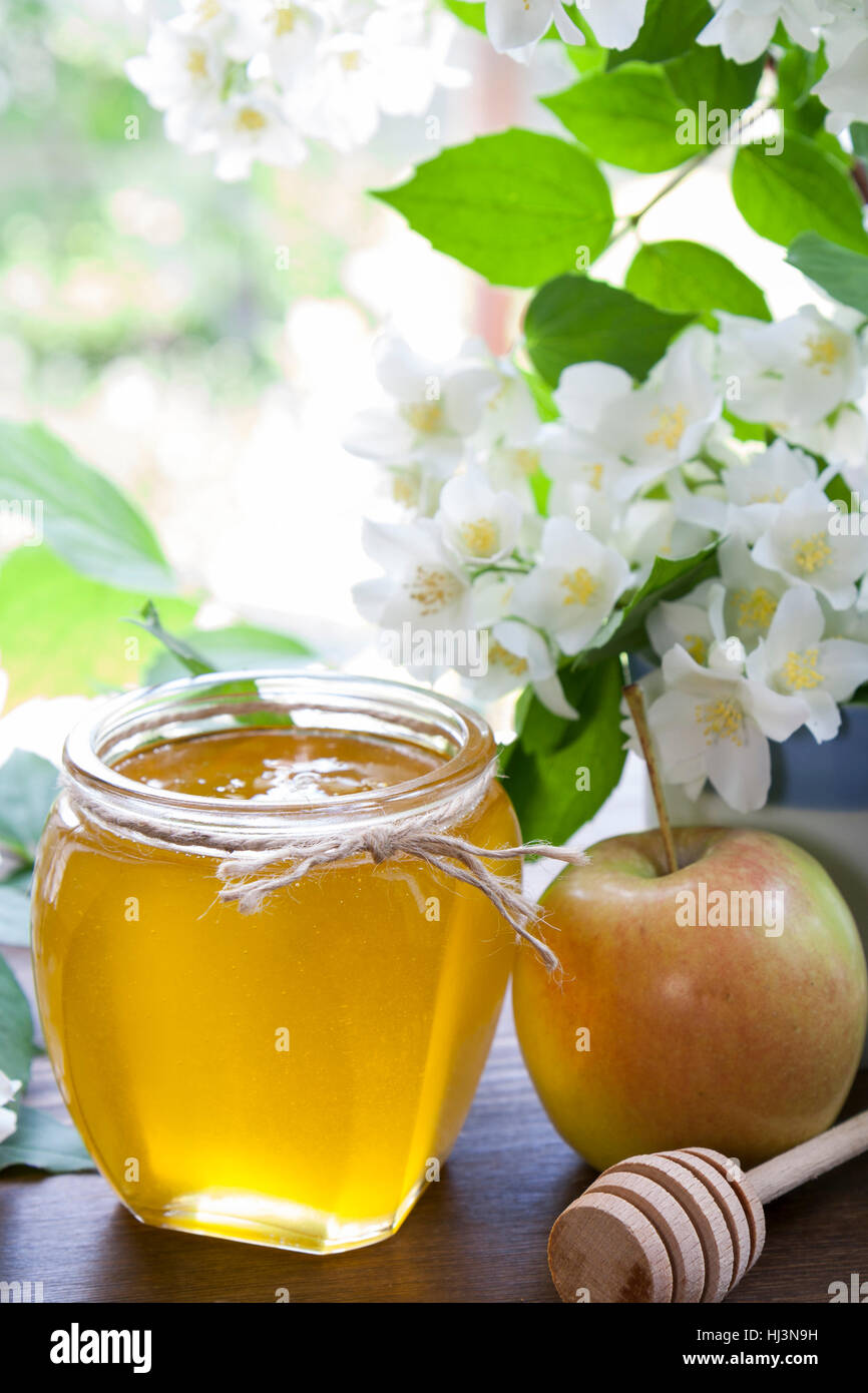 Apple and honey, traditional food of jewish New Year - Rosh Hashanah ...