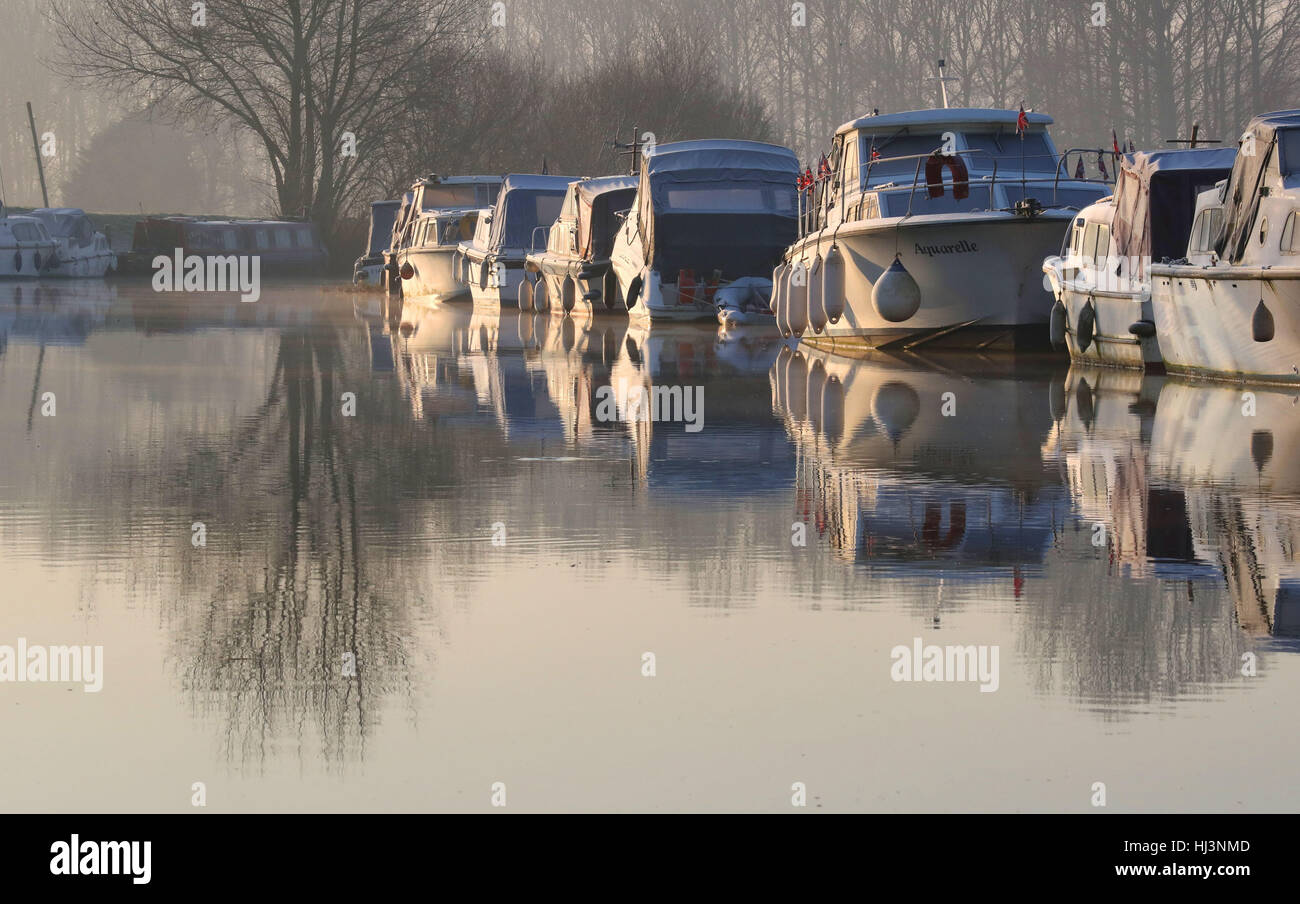 Littleport boats hi-res stock photography and images - Alamy