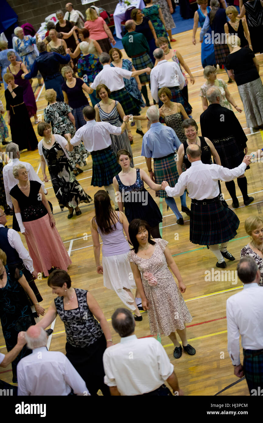 Traditional scottish country dancing hi-res stock photography and ...