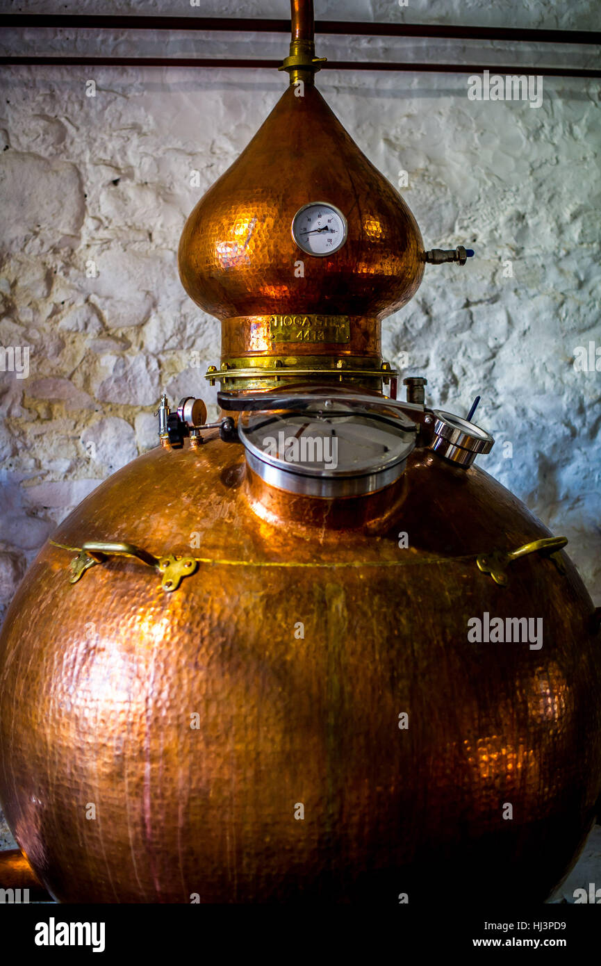 Gin vats hi-res stock photography and images - Alamy