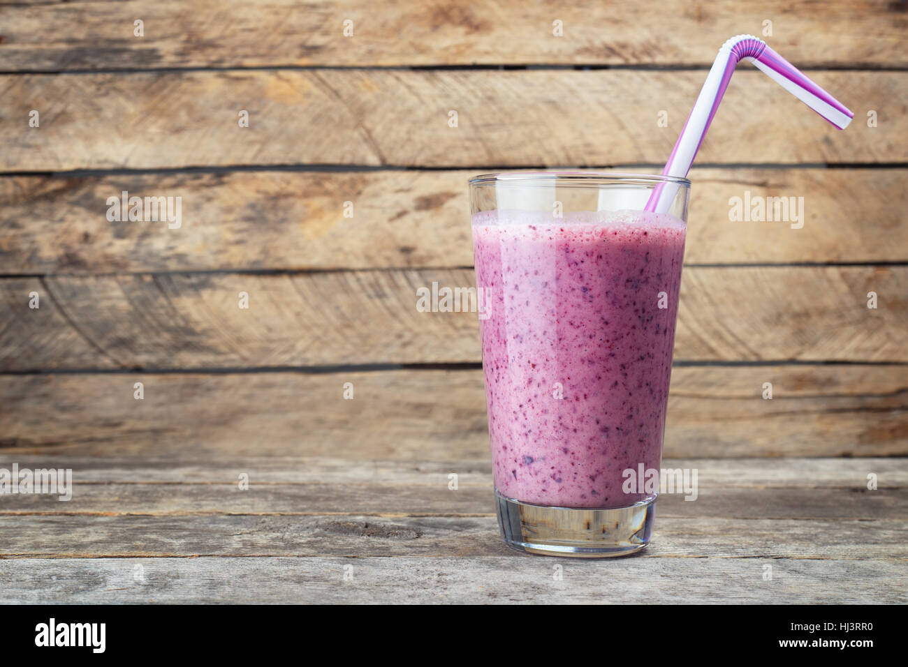 Yogurt fruit smoothie fresh hi-res stock photography and images - Alamy