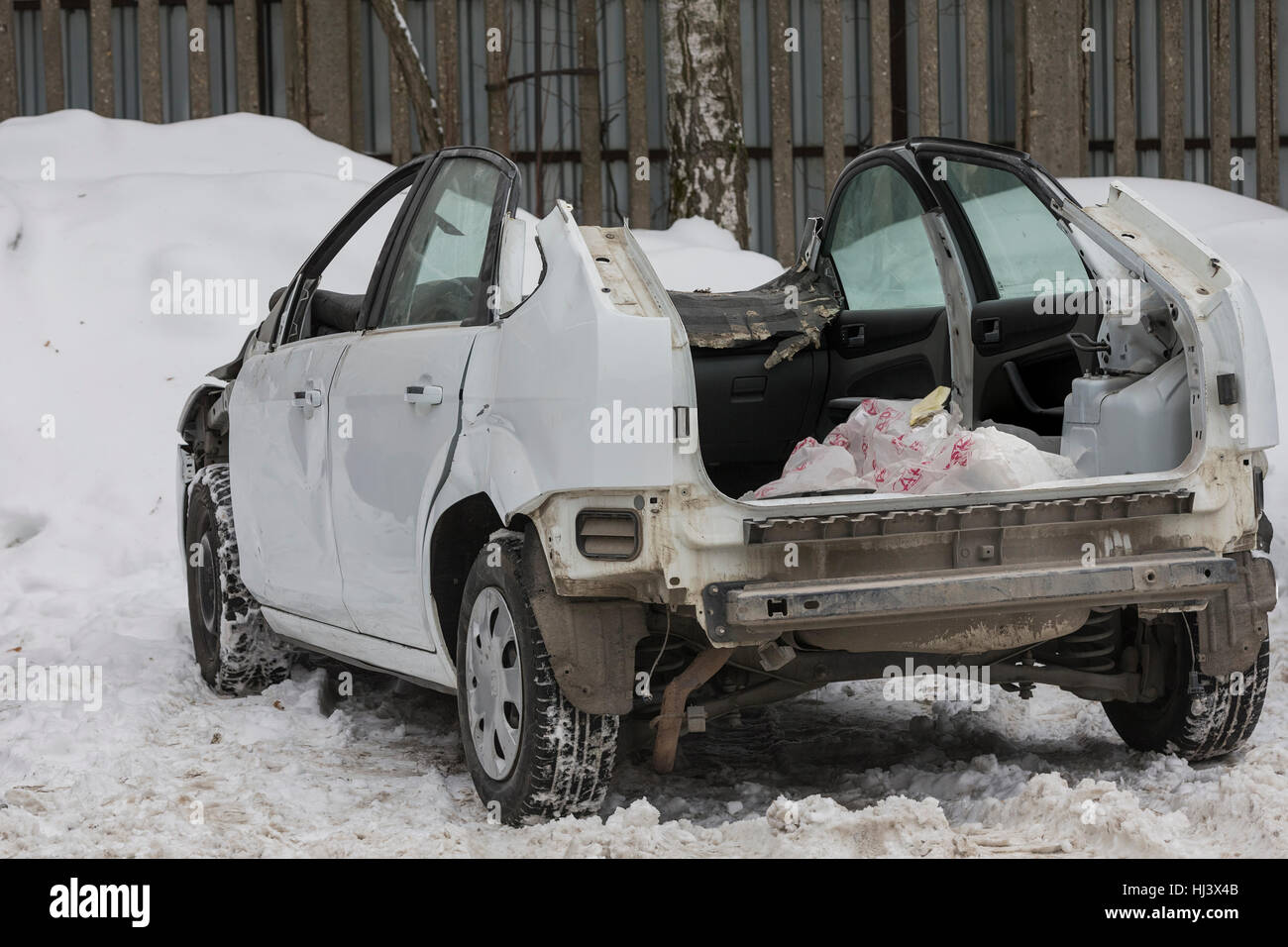 Repair of car body after the accident Stock Photo - Alamy