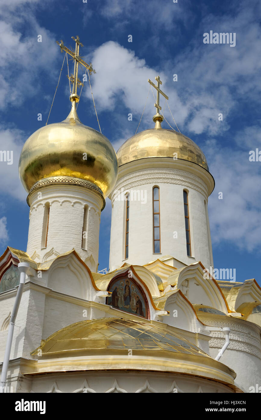 Golden cupolas with crosses hi-res stock photography and images - Alamy