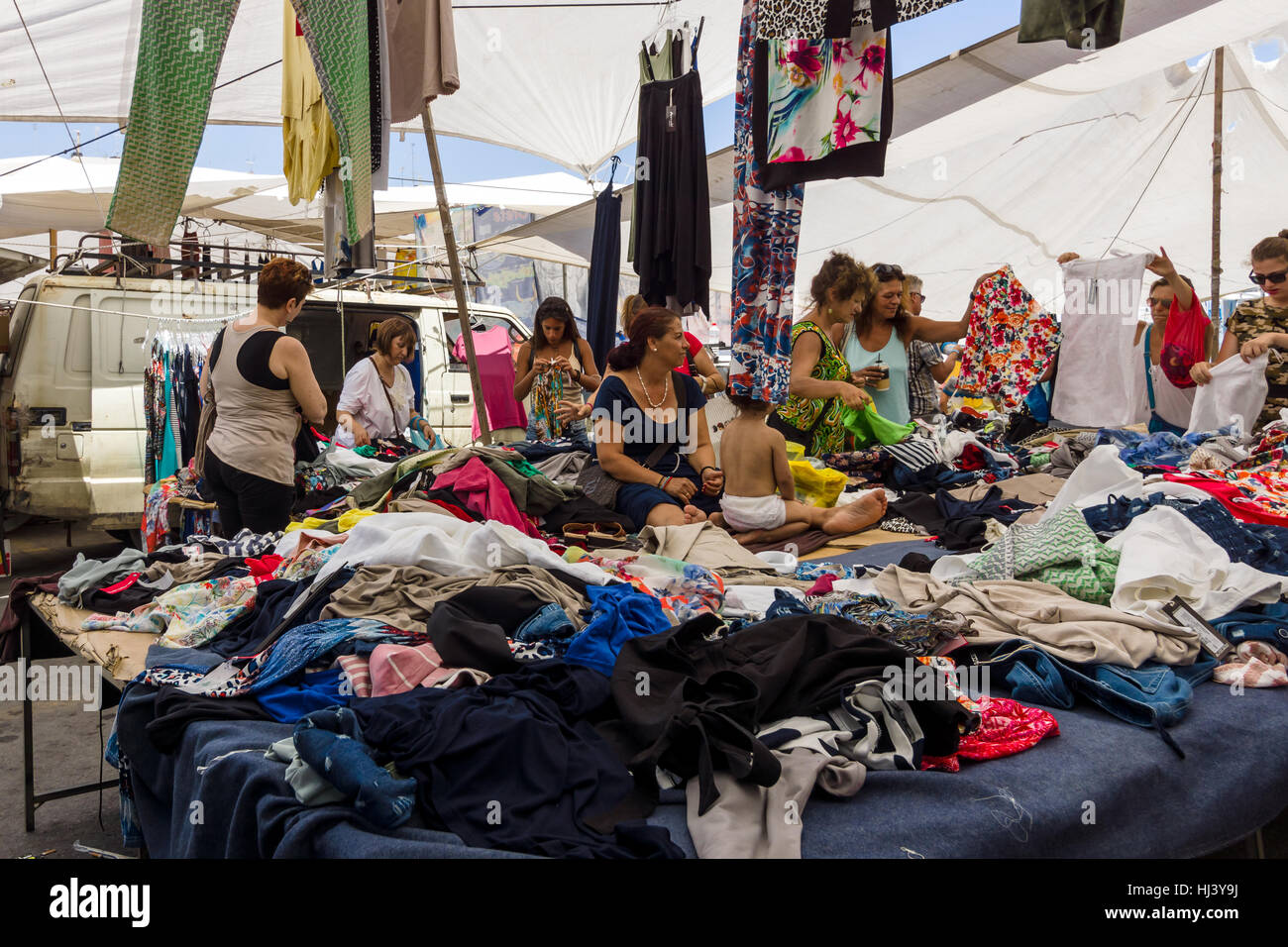 Heraklion market hi-res stock photography and images - Alamy