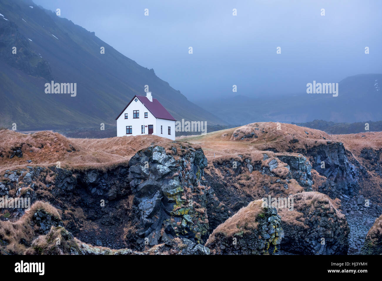 Remote wilderness location hi-res stock photography and images - Alamy
