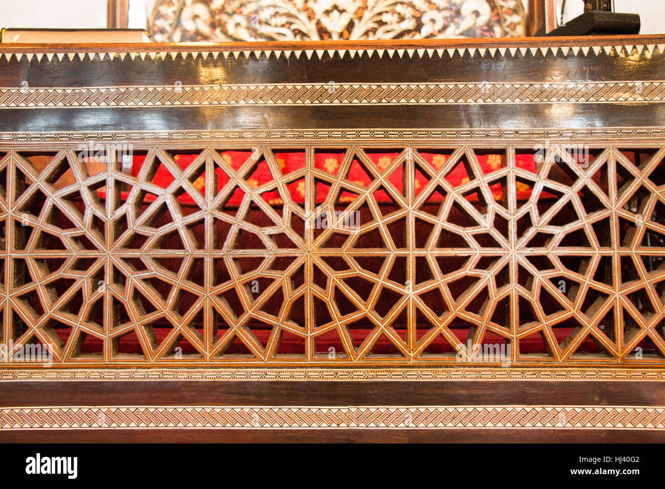 Ottoman art in geometric patterns on wood Stock Photo - Alamy