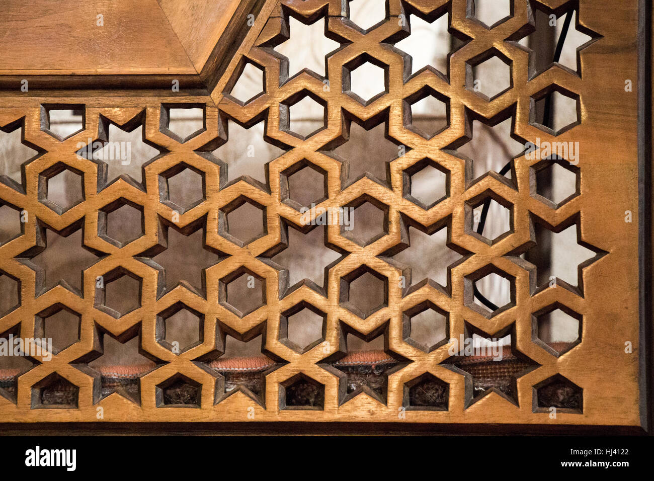 Ottoman art in geometric patterns on wood Stock Photo - Alamy