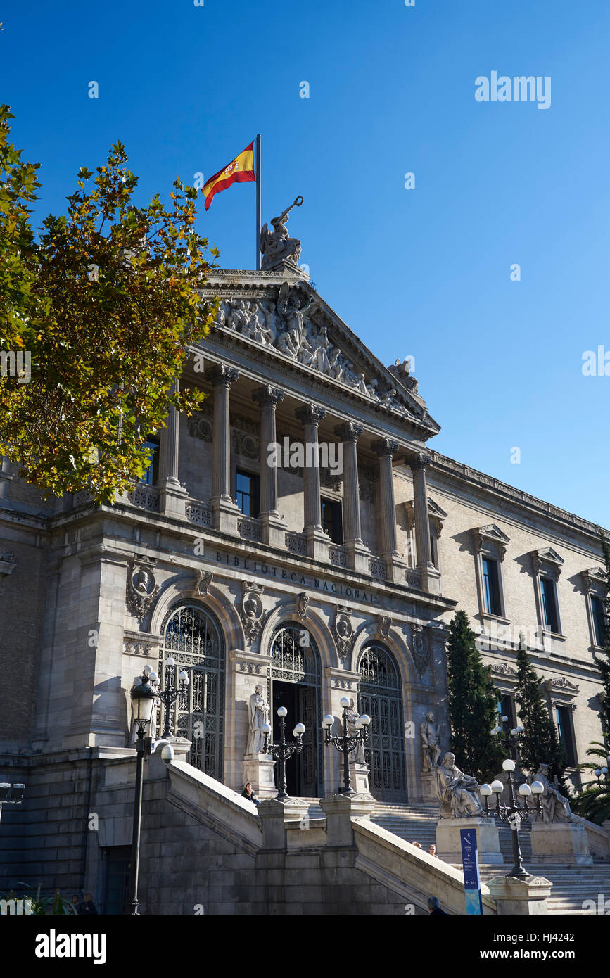 Paseo de recoletos hi-res stock photography and images - Alamy