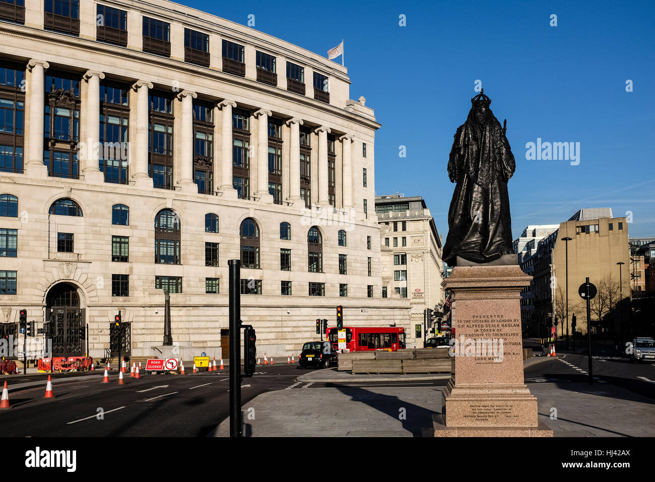 Unilever london headquarters hi-res stock photography and images - Alamy