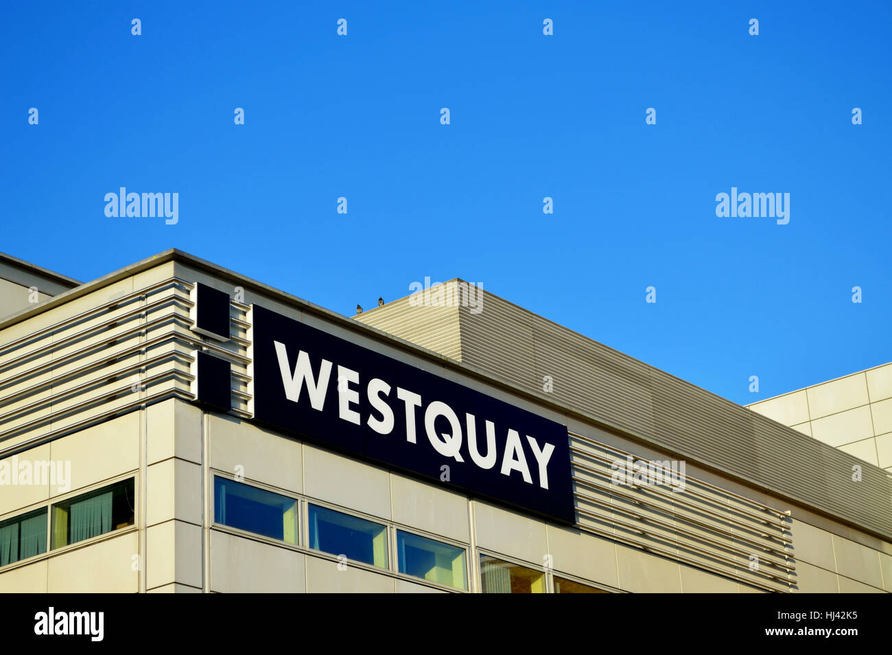 West Quay Logo Im Einkaufszentrum West Quay. Picture Of Westquay