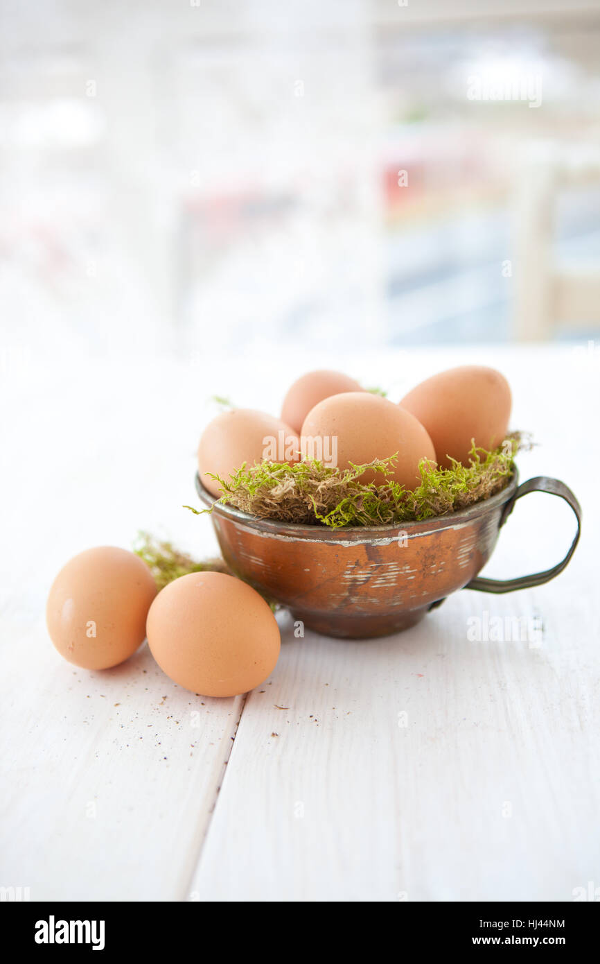 Copper egg hi-res stock photography and images - Alamy