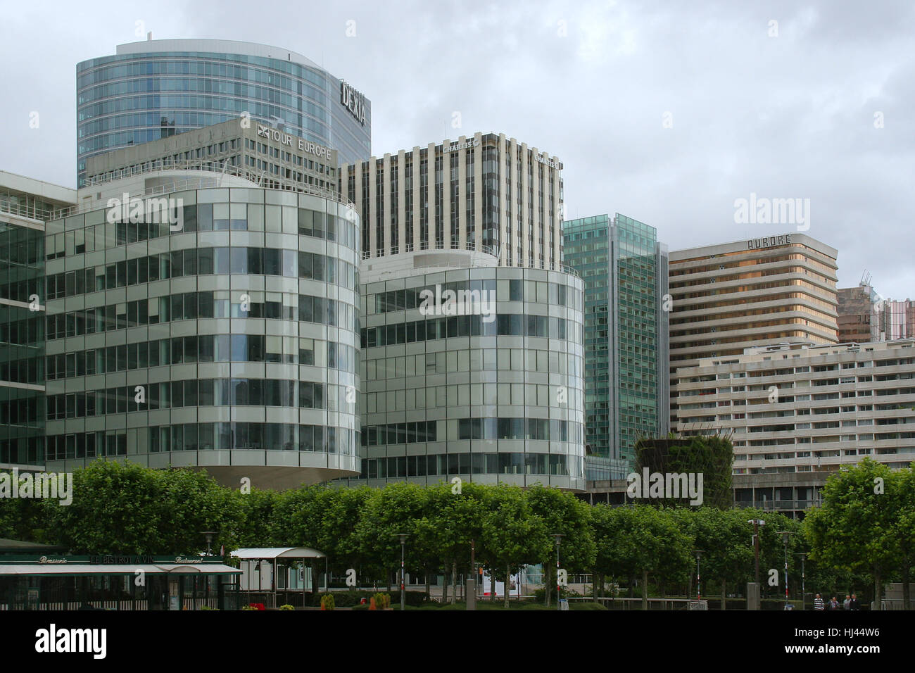 The buildings of la defense hi-res stock photography and images - Alamy