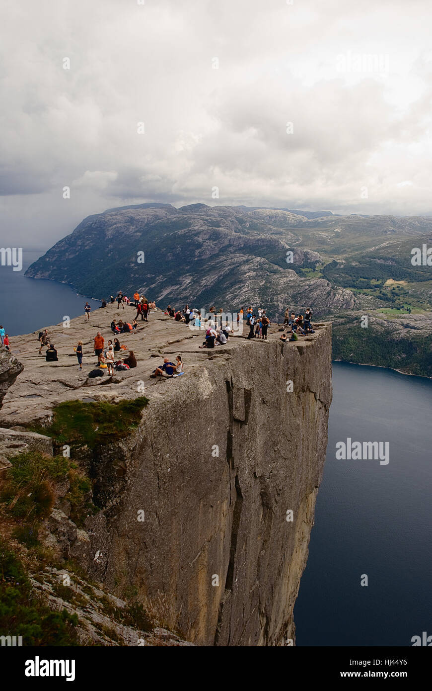 big, large, enormous, extreme, powerful, imposing, immense, relevant ...