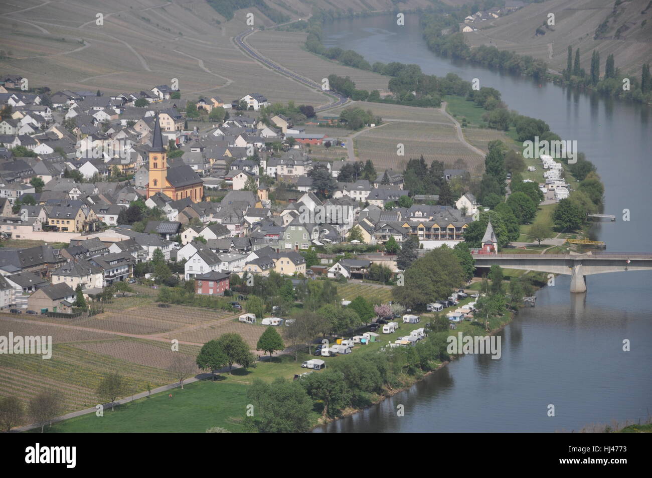 vineyard, mosel, place, community, village, market town, river, water ...