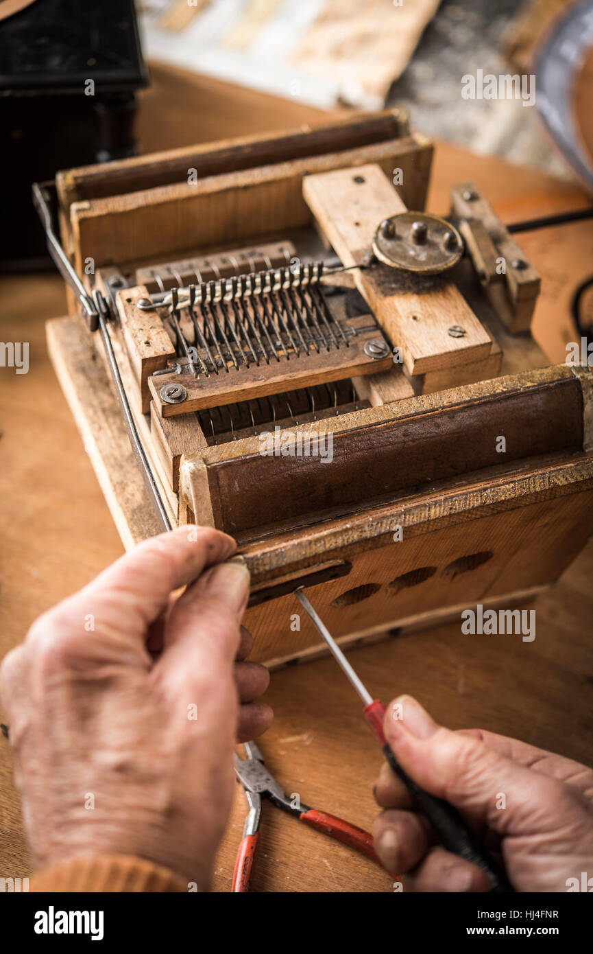 Barrel organ manufacture, sound post is connected to bellows, Grassau ...