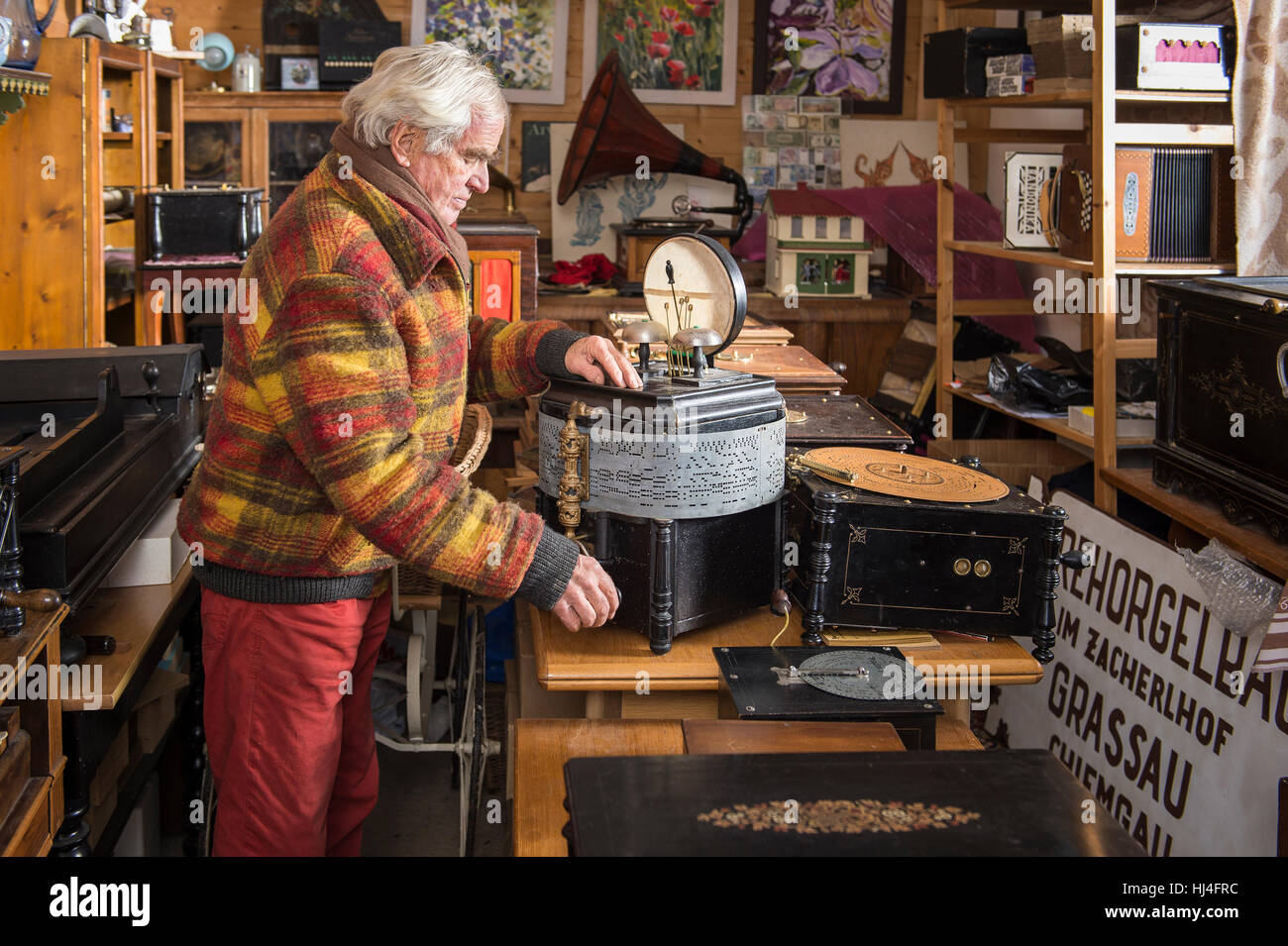 Barrel organ museum hi-res stock photography and images - Alamy