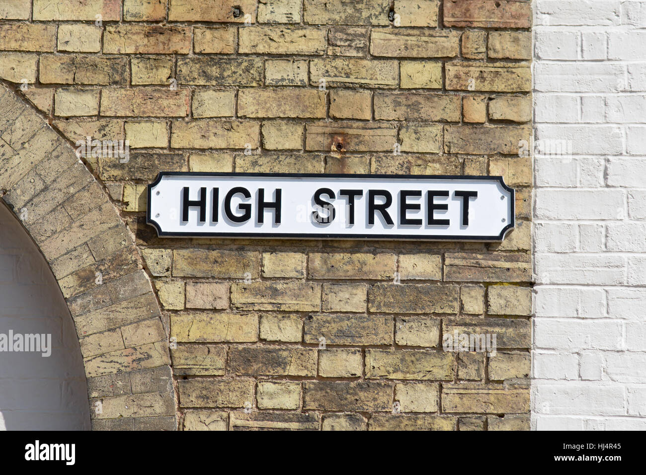 High Street sign in town Stock Photo - Alamy