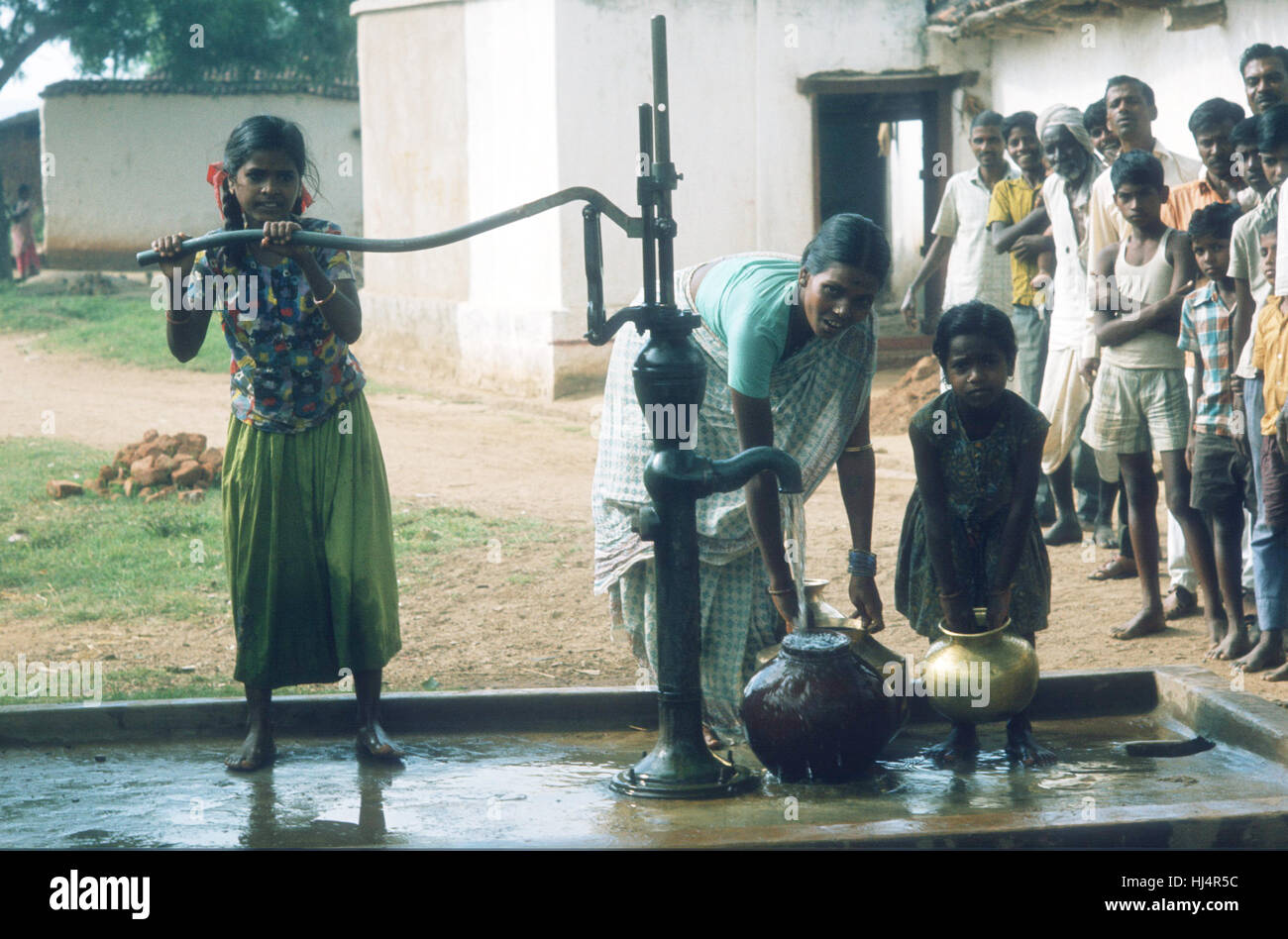 India water well hi-res stock photography and images - Alamy
