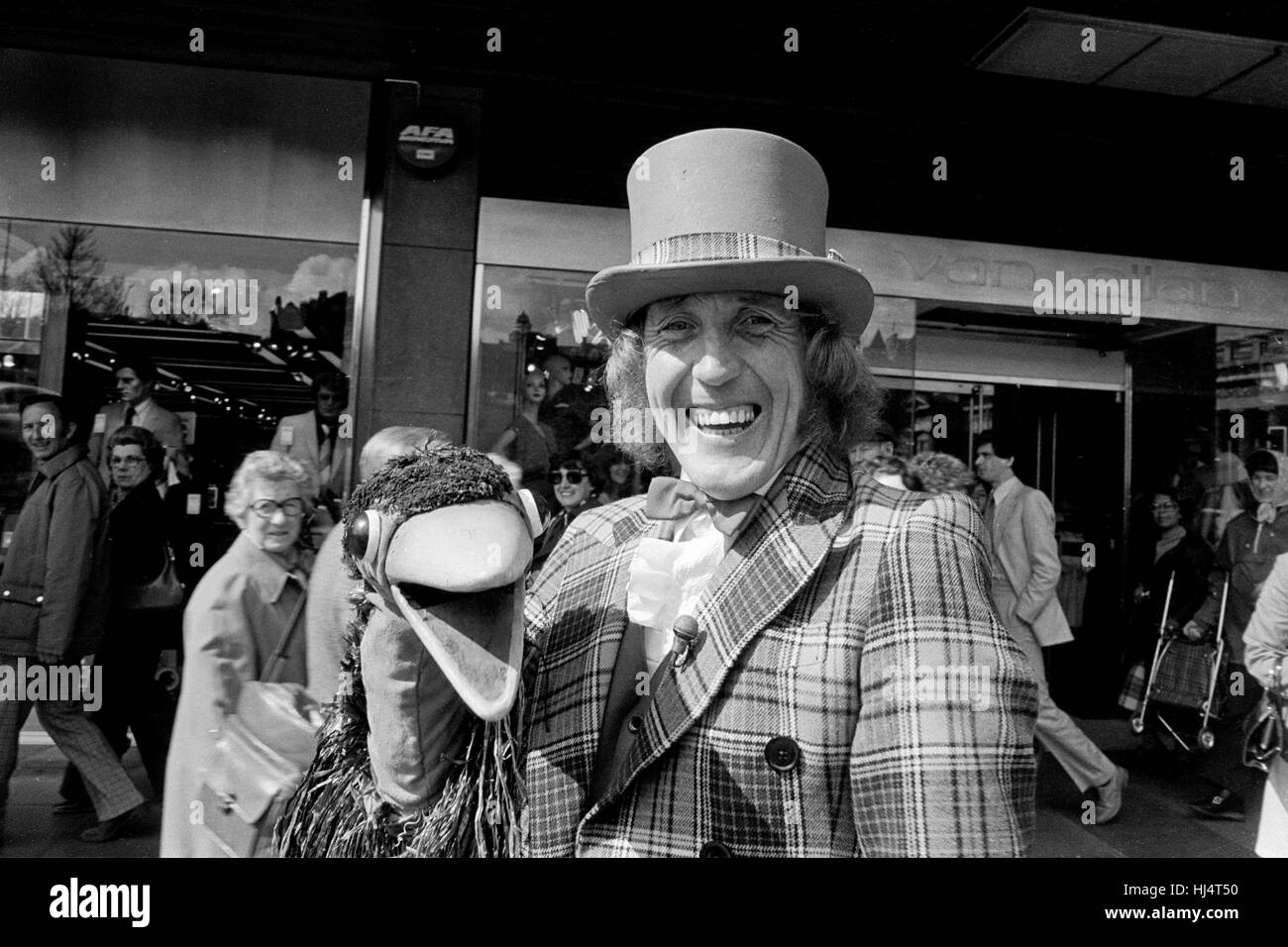 Rod Hull and Emu Stock Photo - Alamy