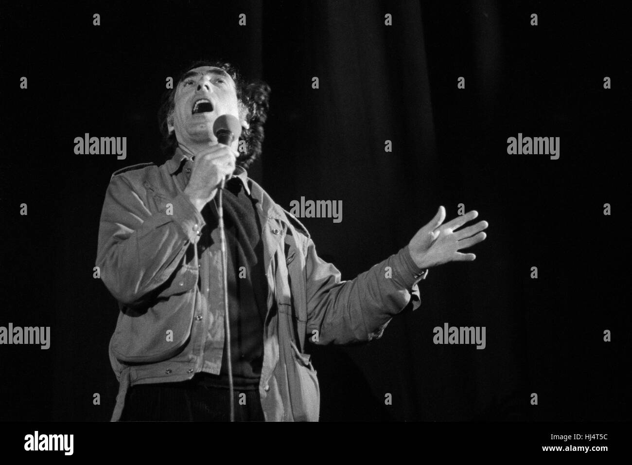 Comedian Arnold Brown Stock Photo - Alamy