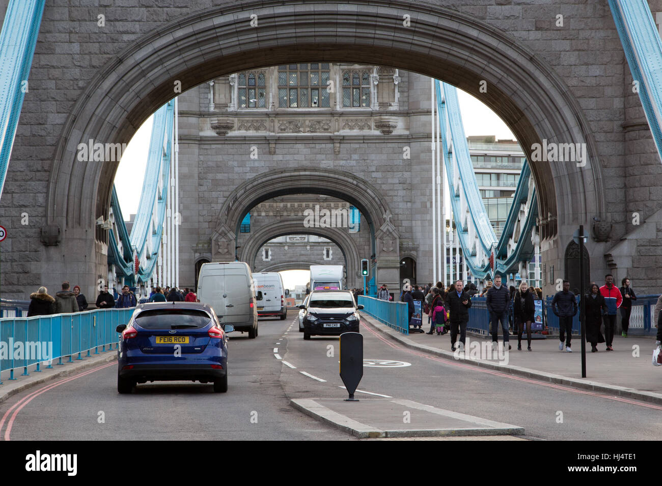Traffic flows over Tower Bridge after reopening early after being ...