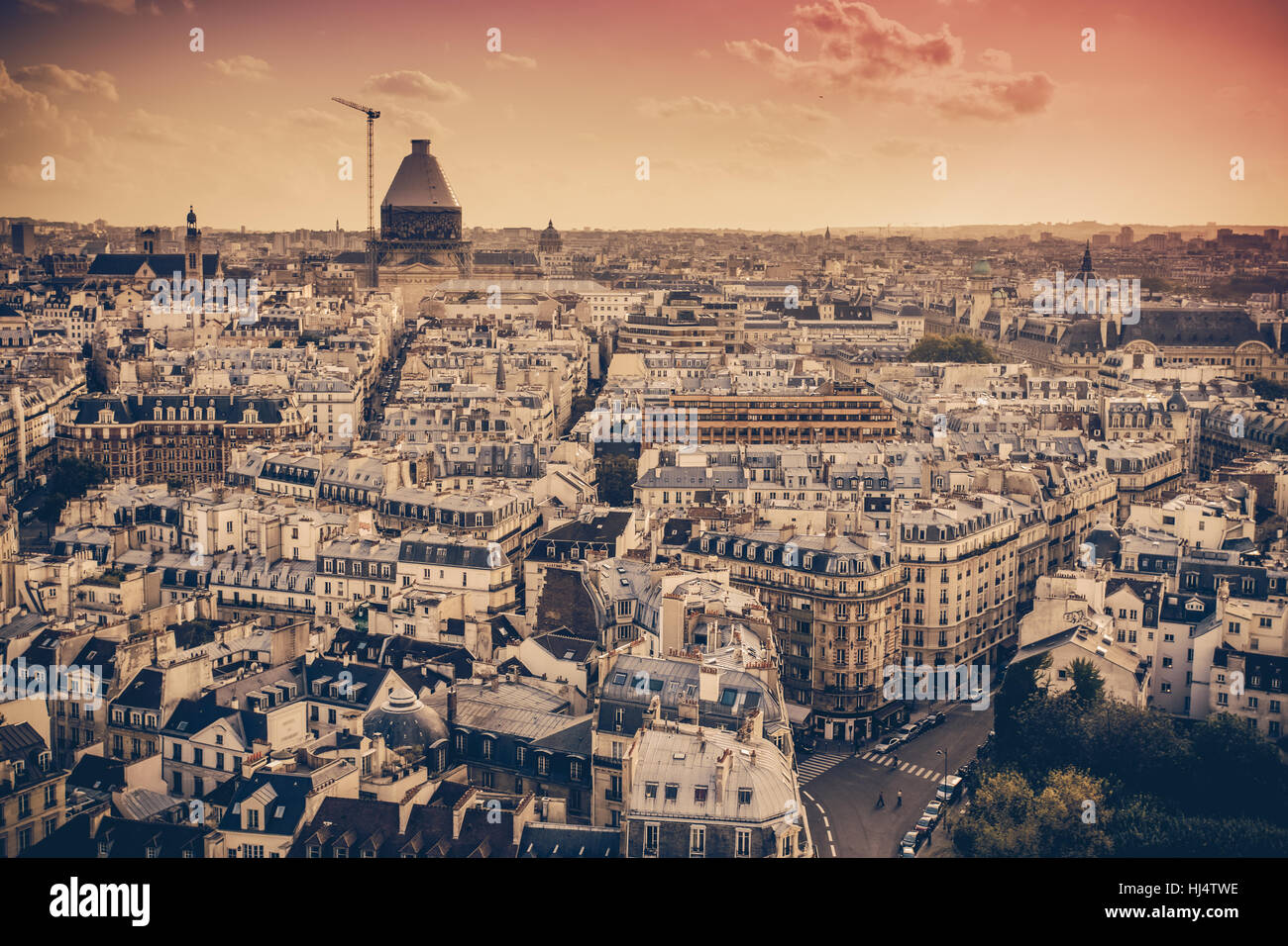 Paris france buildings hi-res stock photography and images - Alamy